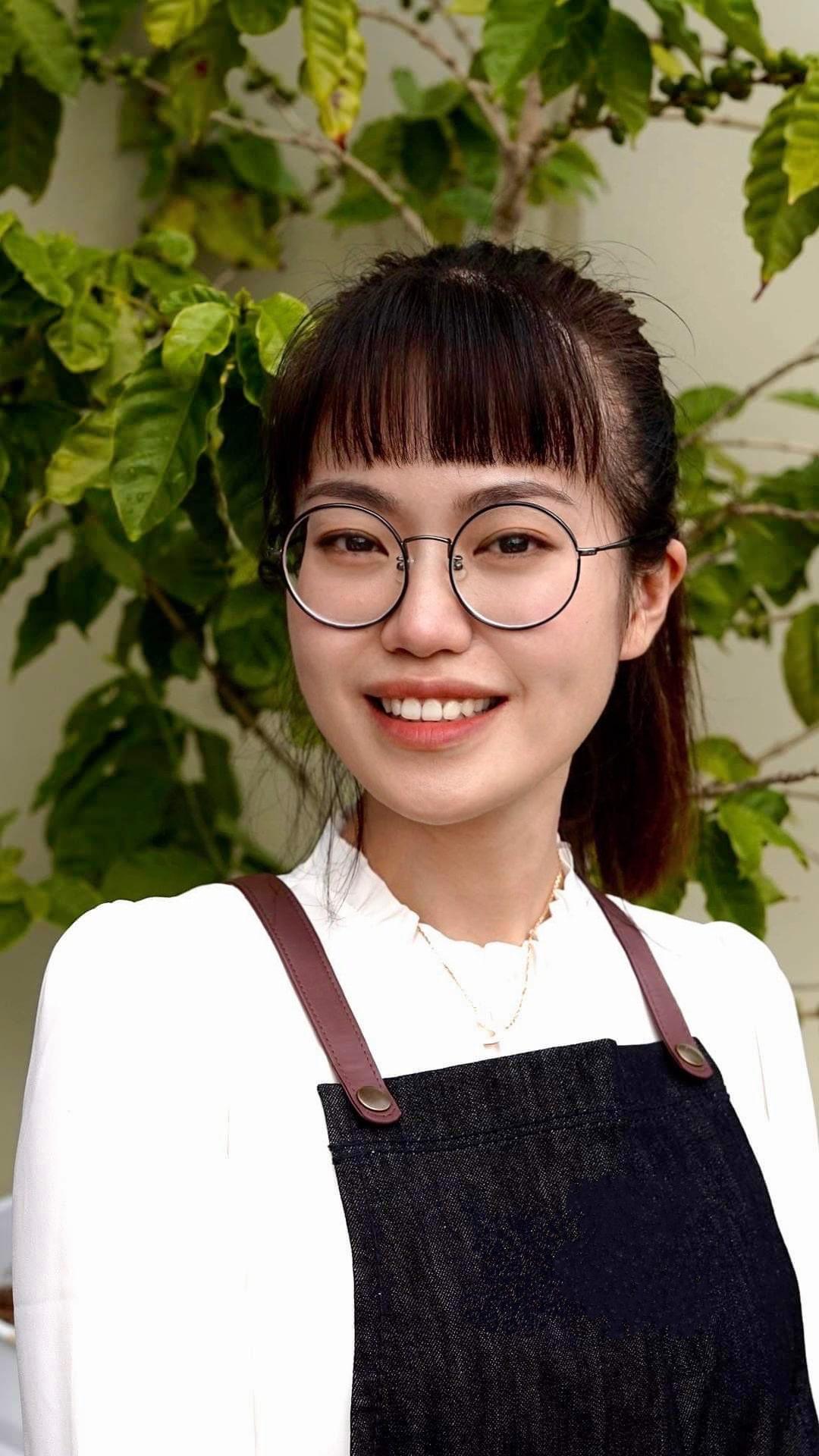 Slinky Dog latte art by Amy Zhang - BeanScene